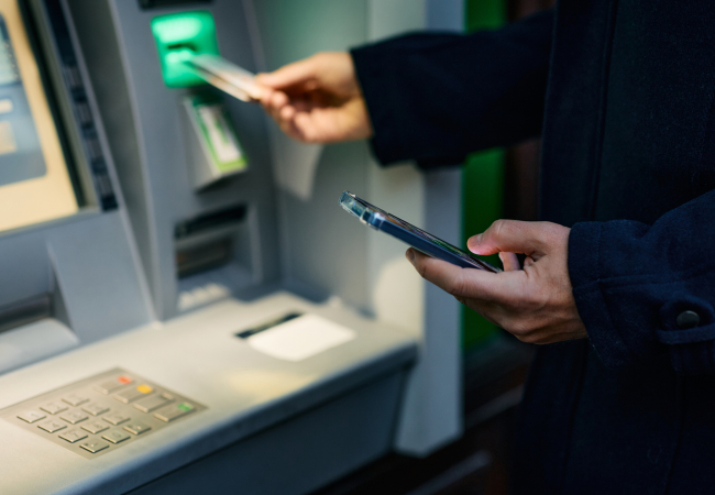 Komerční banka, Moneta Money Bank, Air Bank a UniCredit Bank startují ...